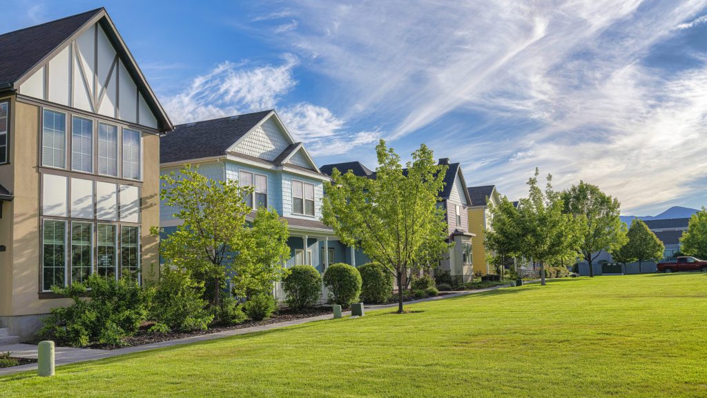 Commercial Landscape Installation | Complete Grounds